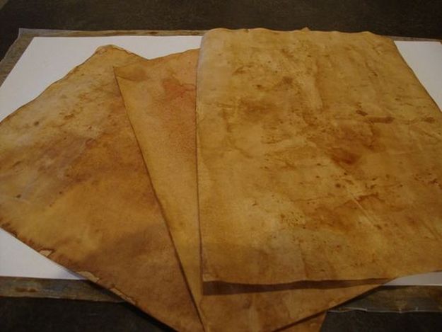 One Simple Technique To Make Paper Look Old - diy Thought