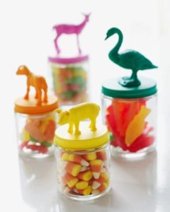 5 Plastic Animal Crafts - diy Thought