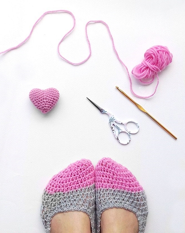 4 Diy Cozy Adult Slipper Patterns - diy Thought