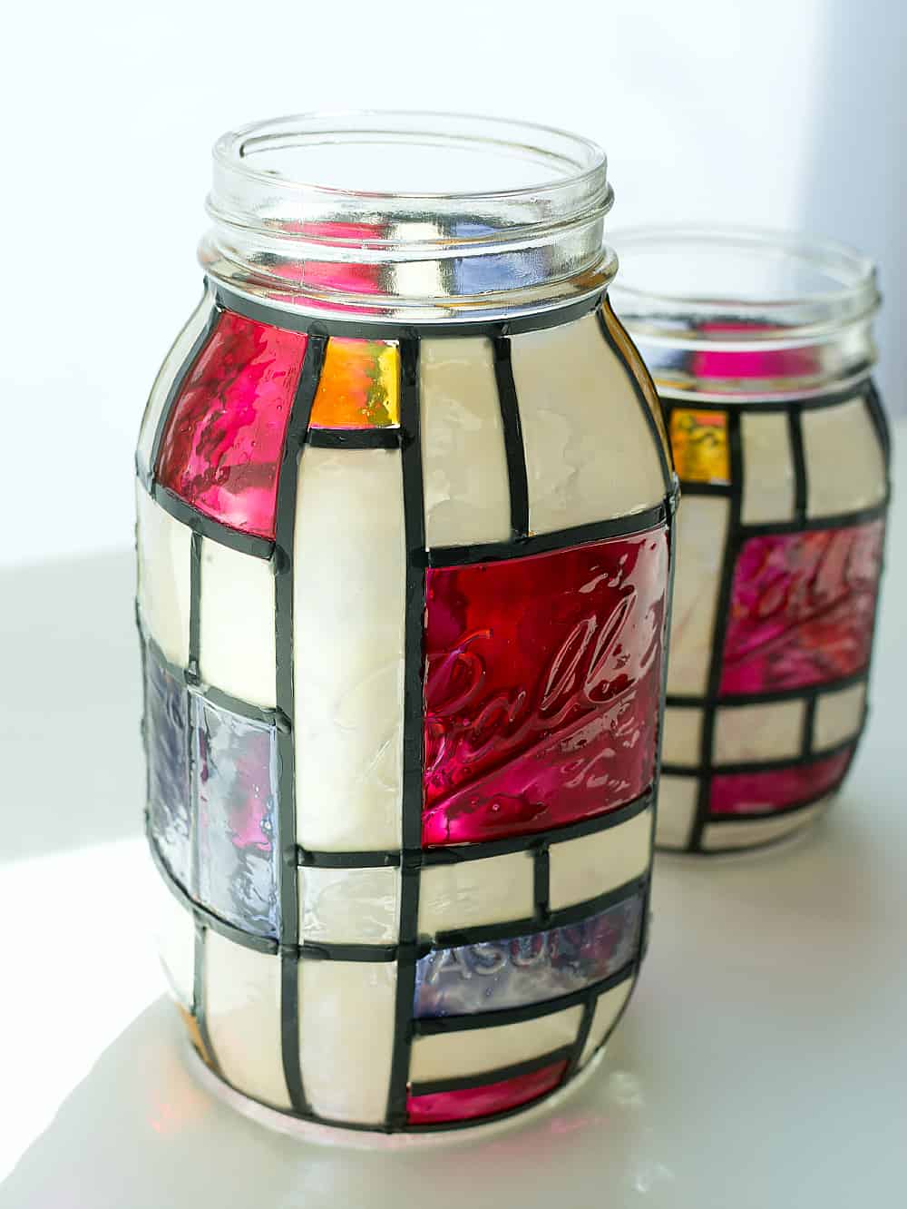 12 Creative Mason Jar Crafts - DIY Thought