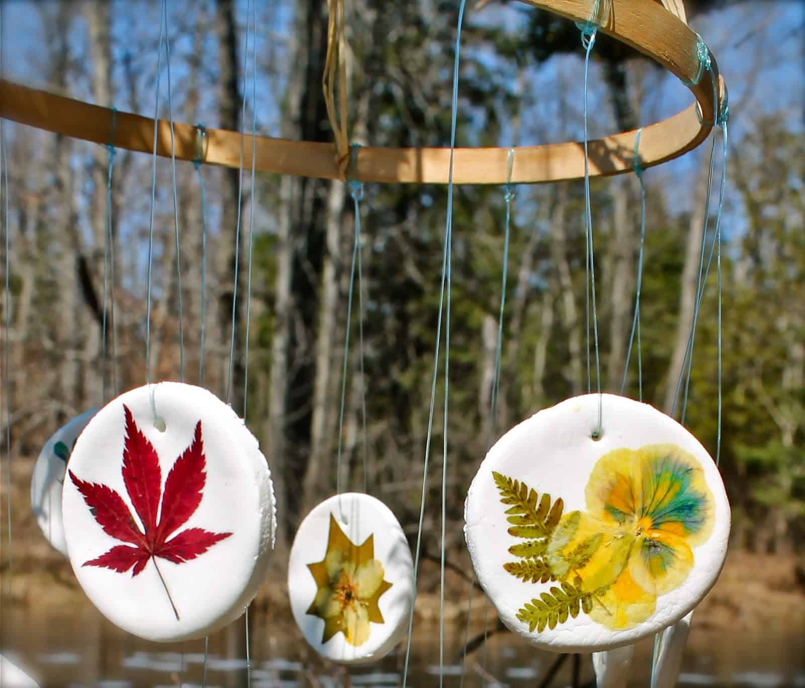 8 Kids Outdoor Nature Crafts - DIY Thought
