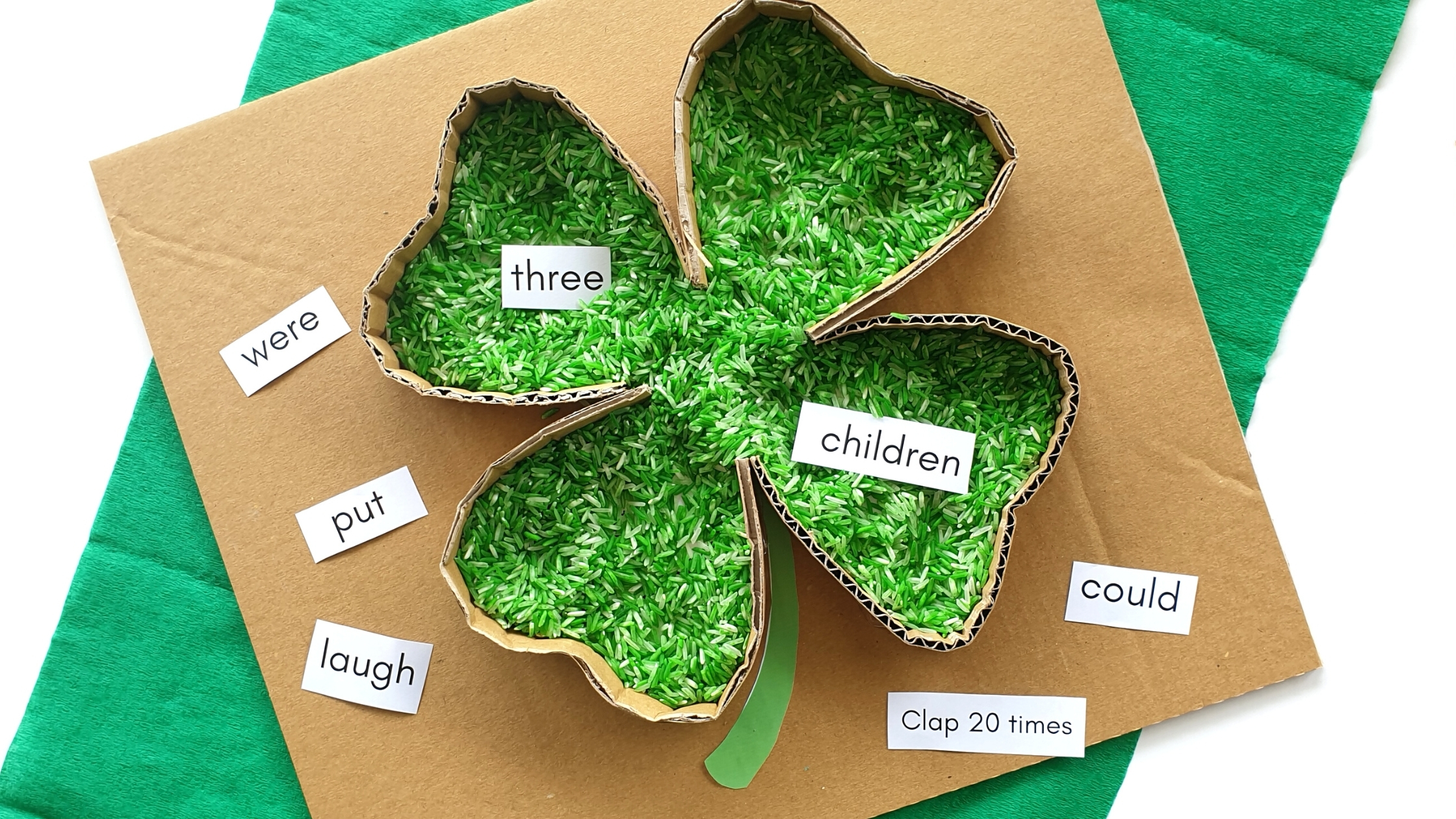 Clover Sensory Sight Words - diy Thought