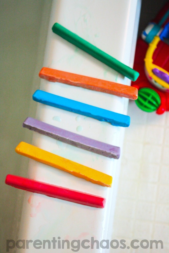 8 Activities To Make Bathtime Fun - DIY Thought